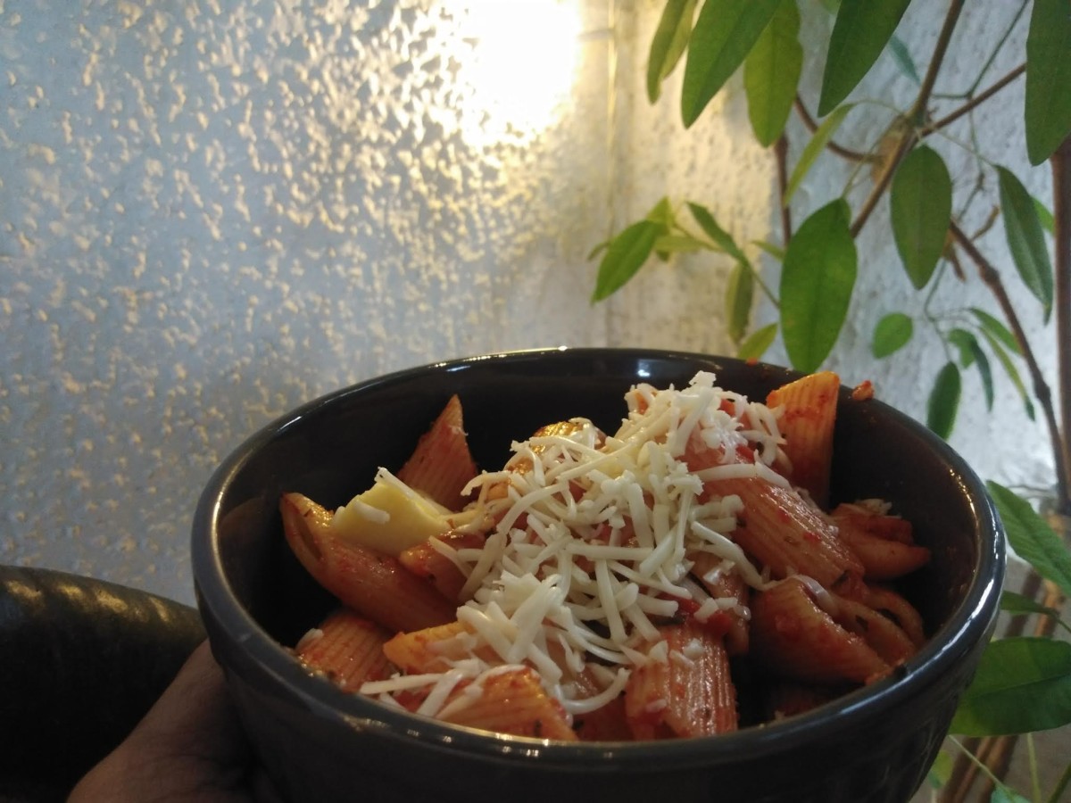 Red sauce pasta | Tomato pasta recipe | Italian style - Discover Monisha